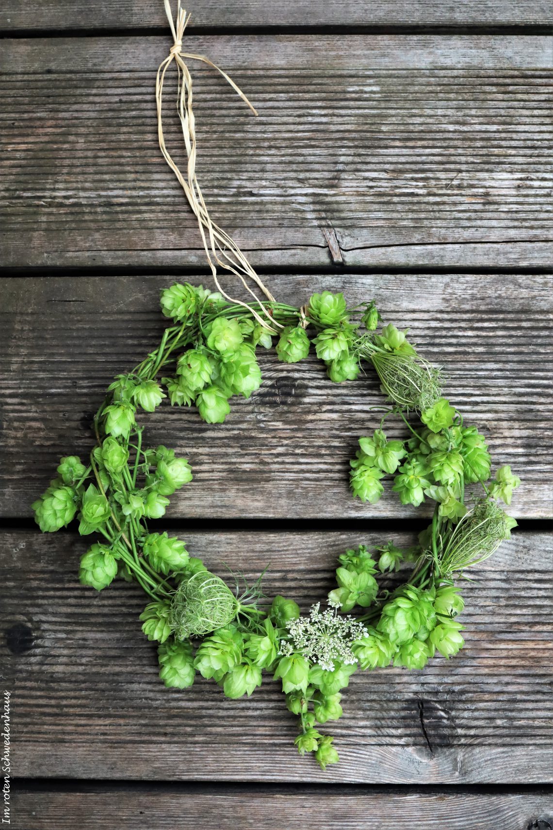 Spätsommerdeko mit Hopfen | Im roten Schwedenhaus